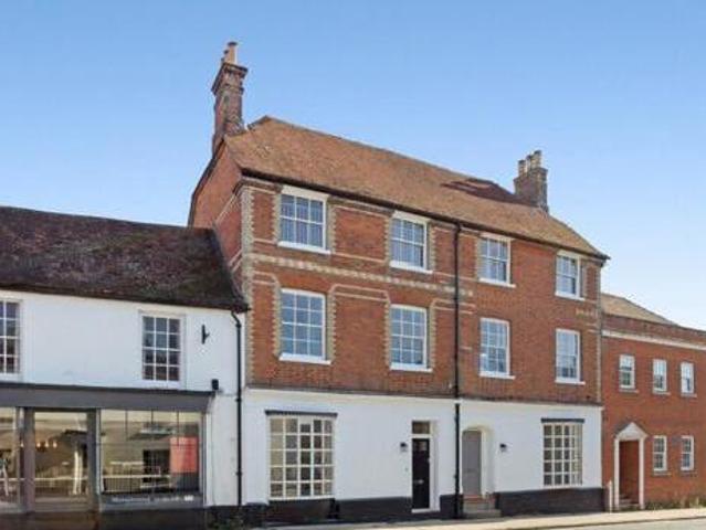 4 Bedroom Town House For Rent In Odiham, Hook