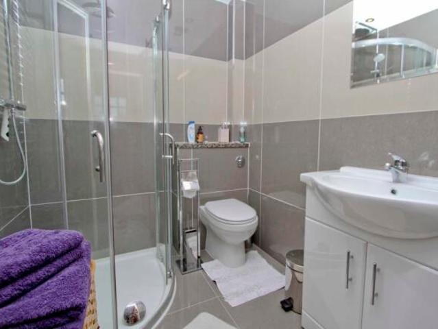 4 bedroom town house for rent in Reginald Road, Northwood, HA6