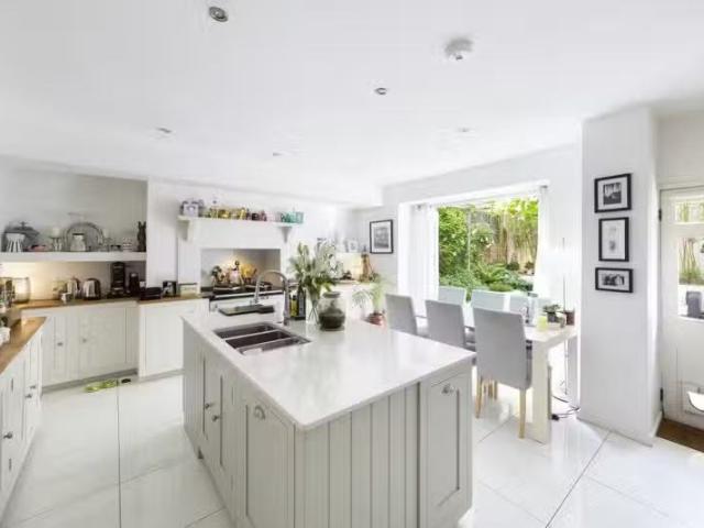 4 bedroom town house for rent in Richmond Hill, Clifton, BS8