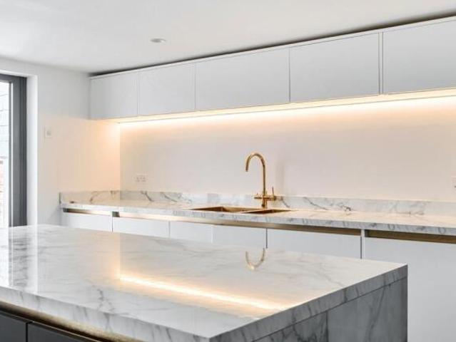 4 bedroom town house for rent in St. James's Road, Southsea, PO5