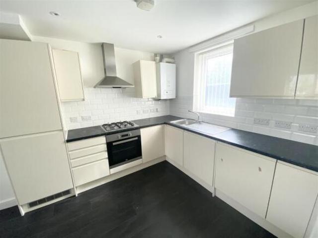4 bedroom town house for rent in Stanley Road, Kirkdale, Liverpool, L5