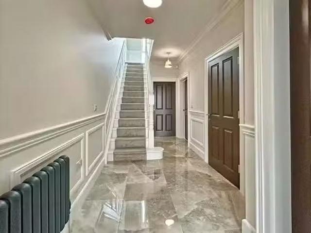 4 Bedroom Townhouse For Sale In The Quay Road Residences, Ball.
