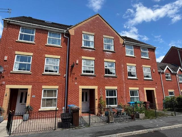 4 bedroom townhouse for sale