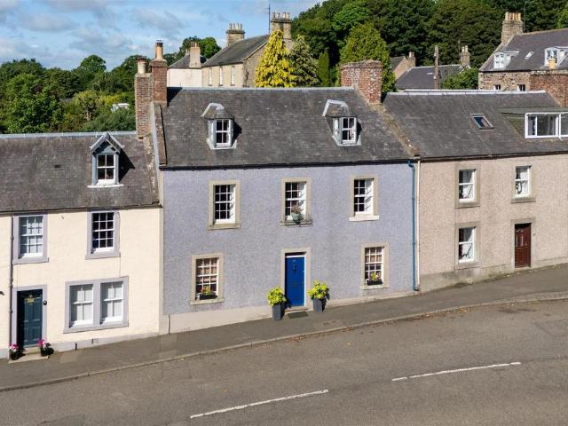 4 bedroom townhouse for sale