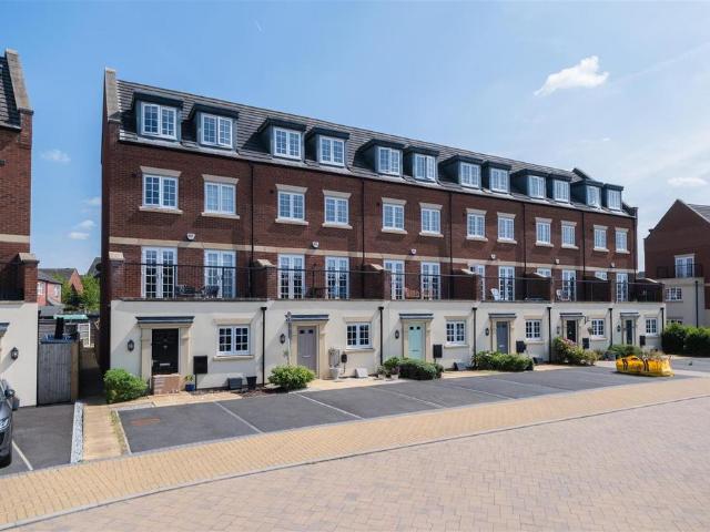 4 bedroom townhouse for sale