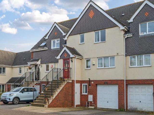 4 bedroom townhouse for sale