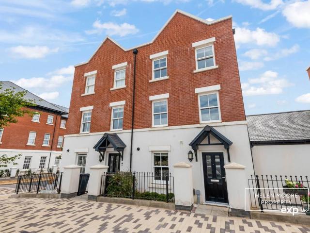 4 bedroom townhouse for sale
