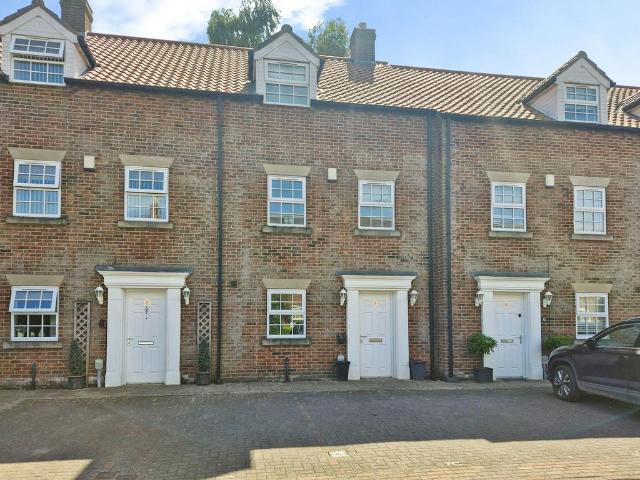 4 bedroom townhouse for sale