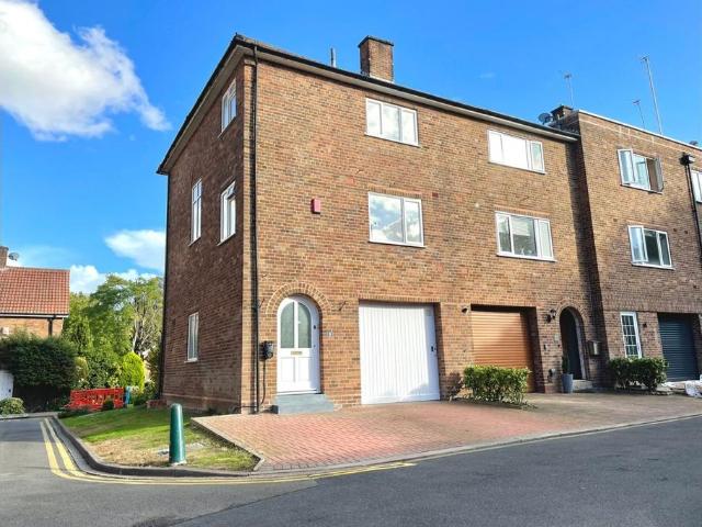 4 bedroom townhouse for sale