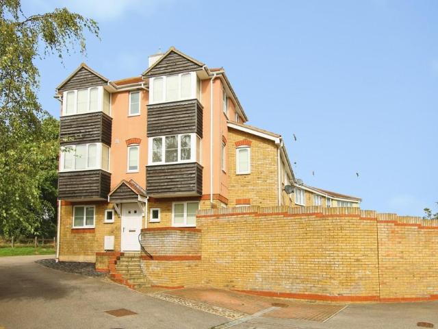 4 bedroom townhouse for sale
