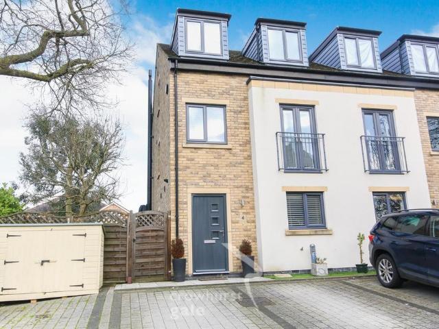4 bedroom townhouse for sale