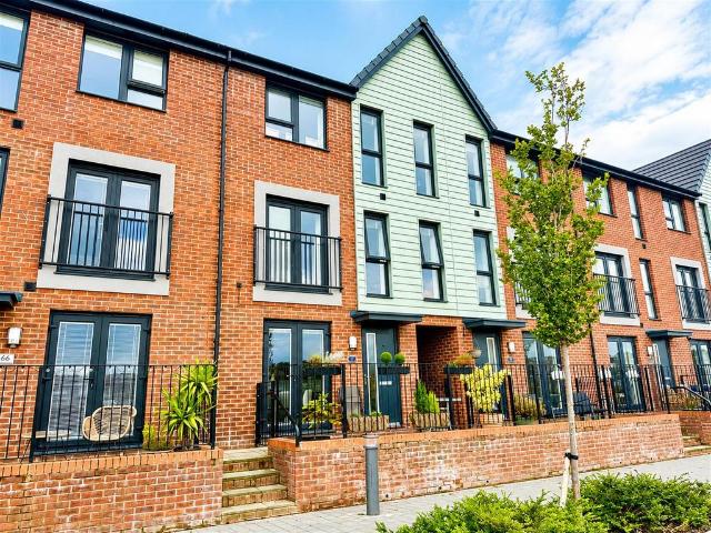 4 bedroom townhouse for sale
