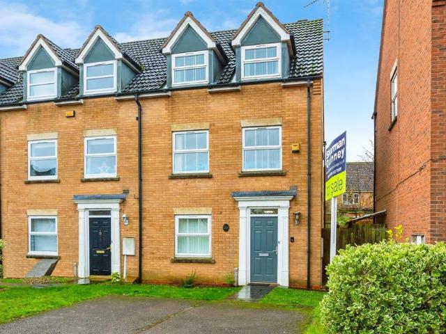 4 bedroom townhouse for sale