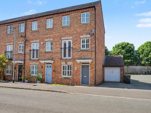 4 bedroom townhouse for sale