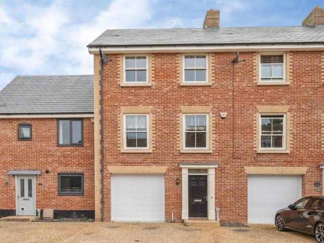 4 bedroom townhouse for sale
