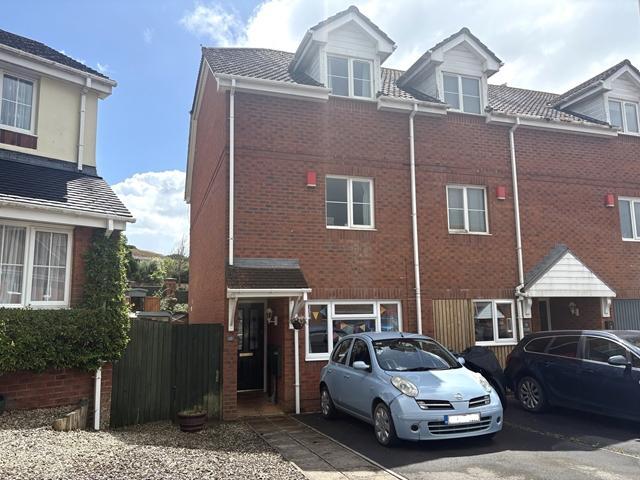 4 bedroom townhouse for sale