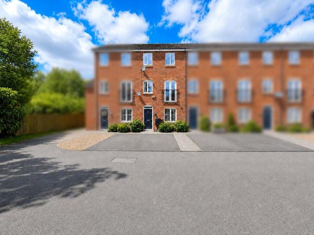 4 bedroom townhouse for sale