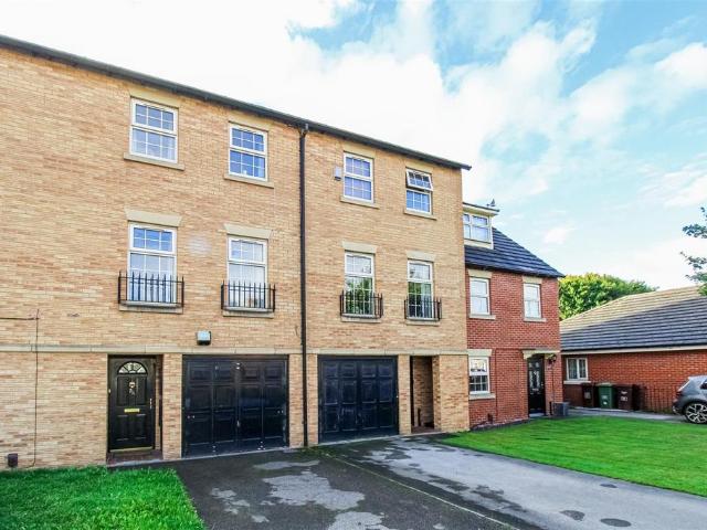 4 bedroom townhouse for sale