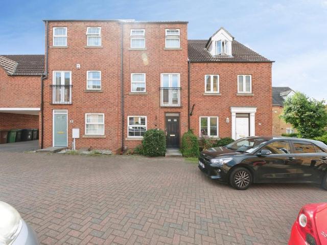 4 bedroom townhouse for sale