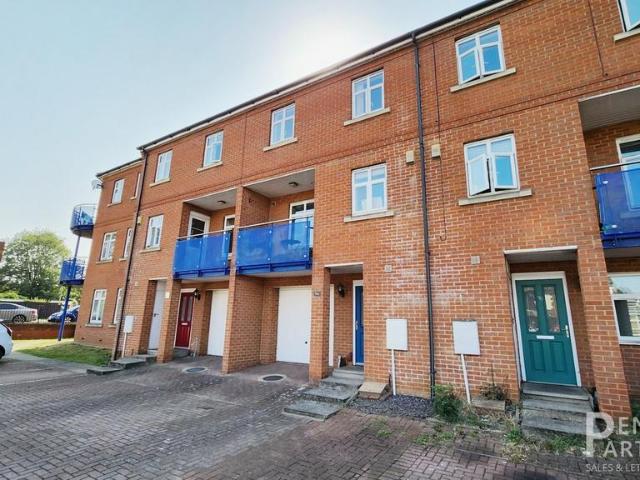 4 bedroom townhouse for sale