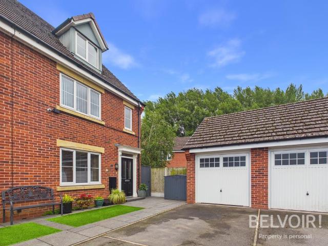 4 bedroom townhouse for sale