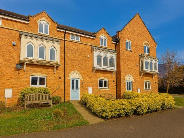 4 bedroom townhouse for sale