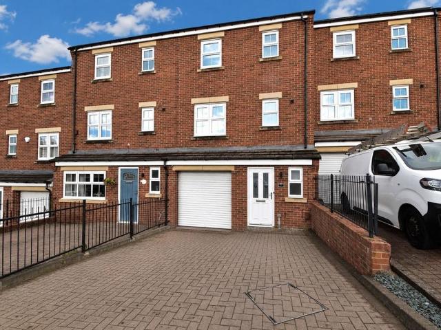 4 bedroom townhouse for sale