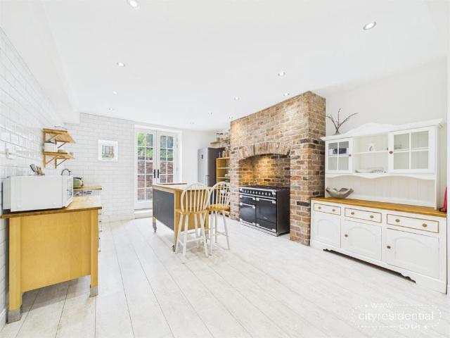 4 bedroom townhouse for sale