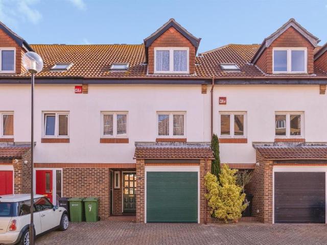 4 bedroom townhouse for sale