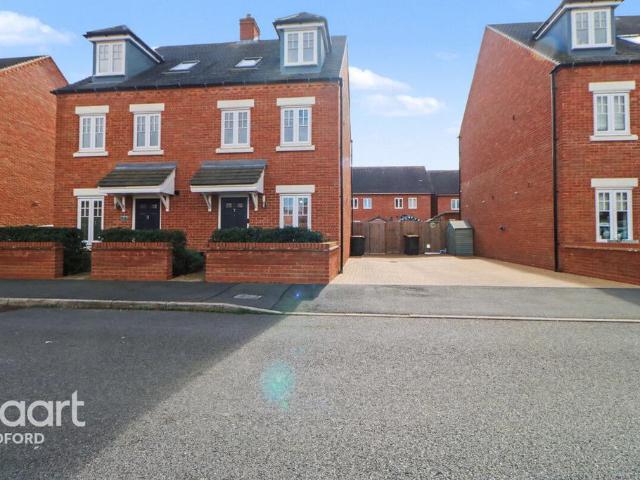 4 bedroom townhouse for sale