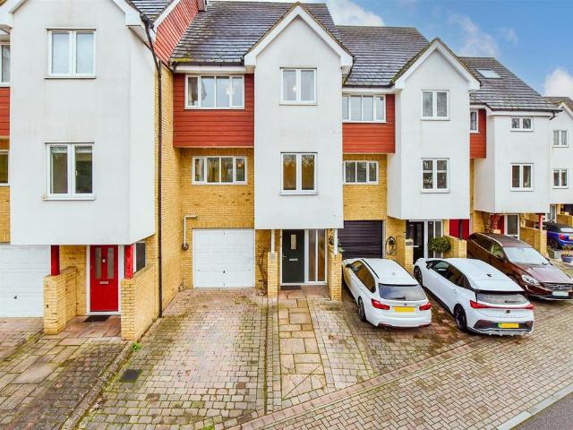4 bedroom townhouse for sale