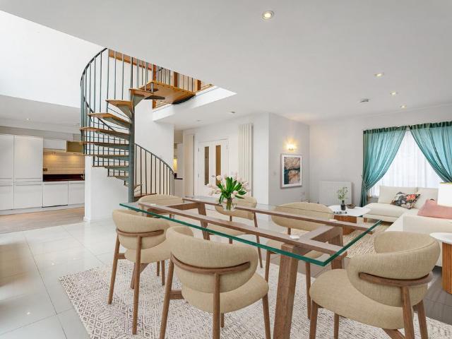 4 bedroom townhouse for sale