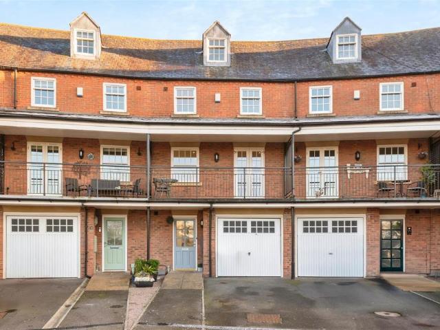 4 bedroom townhouse for sale