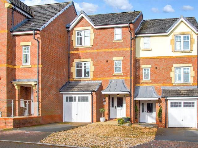 4 bedroom townhouse for sale