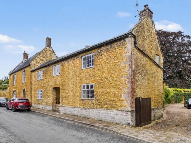 4 bedroom townhouse for sale