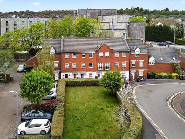 4 bedroom townhouse for sale