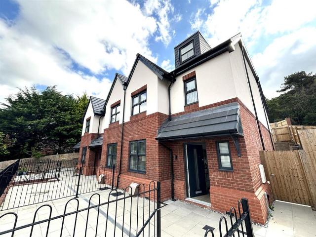 4 bedroom townhouse for sale