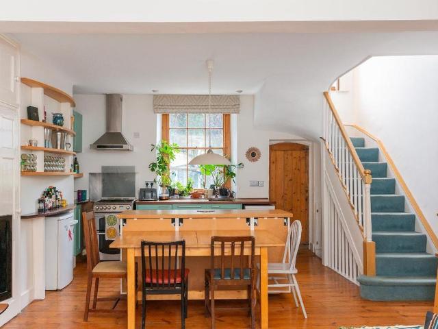 4 bedroom townhouse for sale