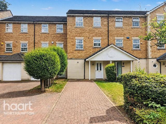 4 bedroom townhouse for sale