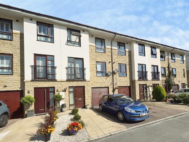 4 bedroom townhouse for sale