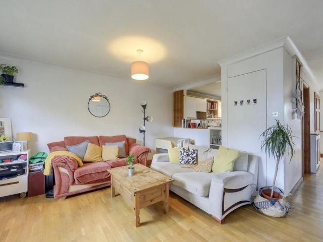 4 bedroom townhouse for sale