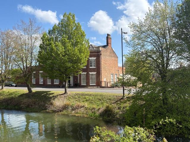 4 bedroom townhouse for sale