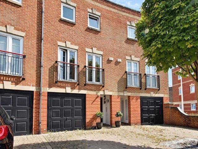 4 bedroom townhouse for sale