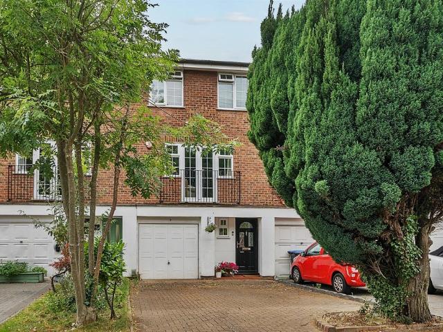 4 bedroom townhouse for sale