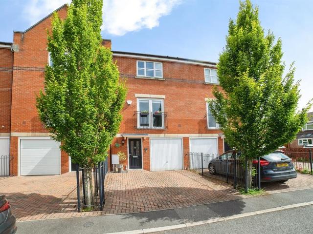 4 bedroom townhouse for sale