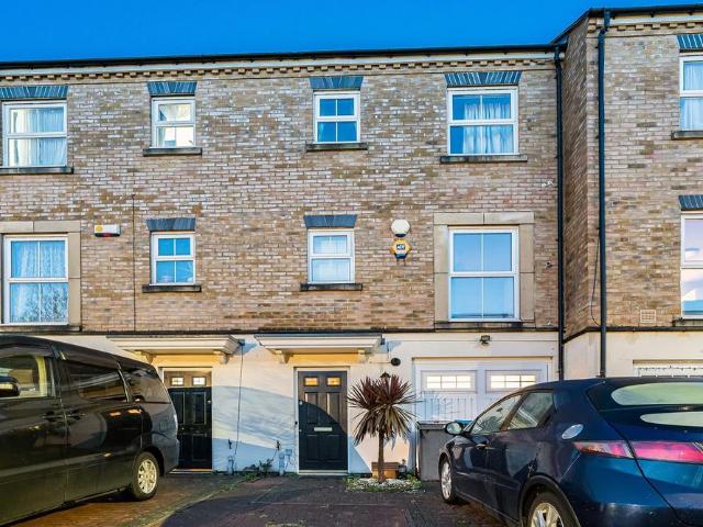 4 bedroom townhouse for sale