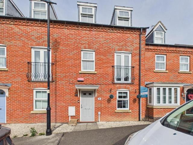 4 bedroom townhouse for sale