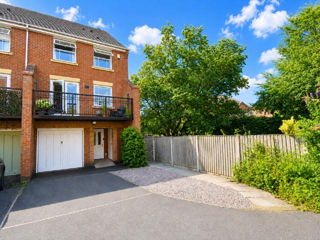 4 bedroom townhouse for sale