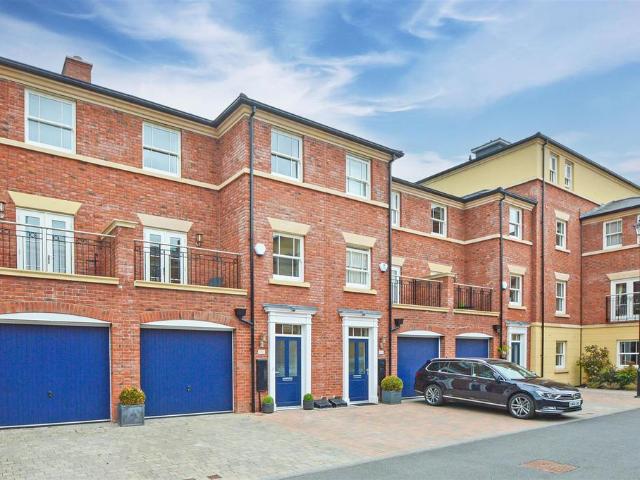 4 bedroom townhouse for sale