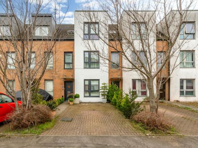 4 bedroom townhouse for sale